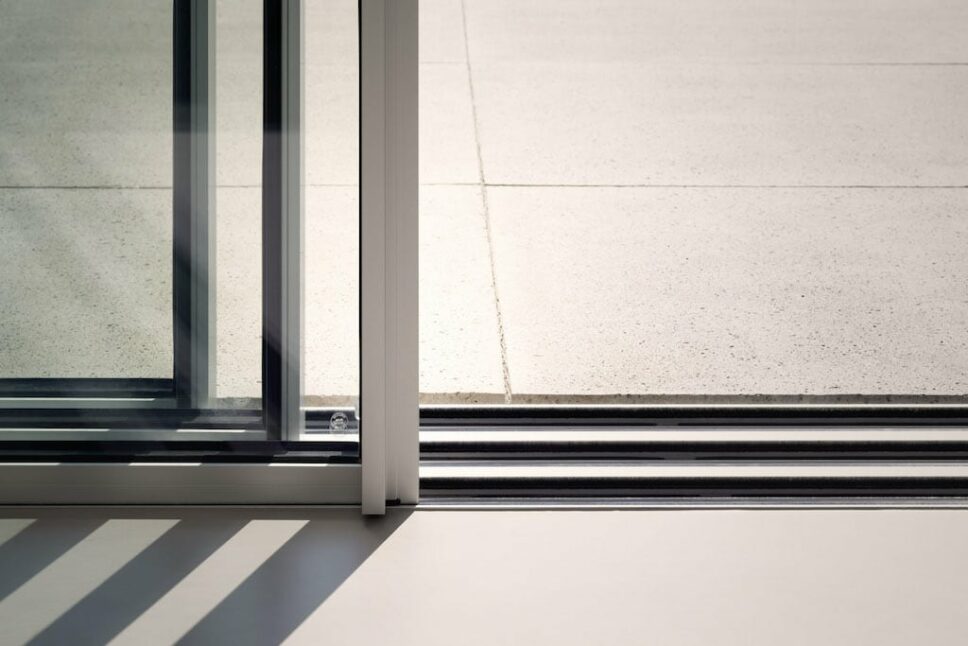 Cero Sliding Doors Review | DWE