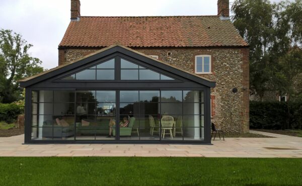 Advice About Buying Steel-look Sliding Doors | DWE