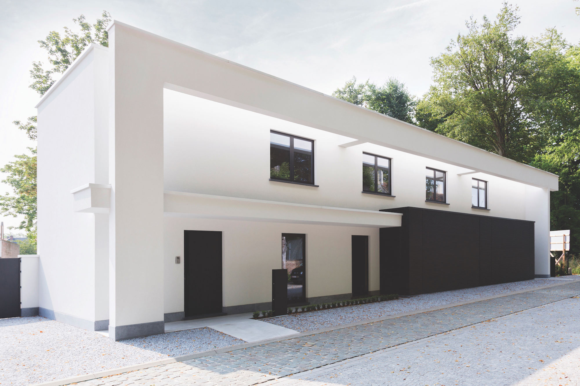 The Complete Guide To Reynaers Aluminium Windows | DWE